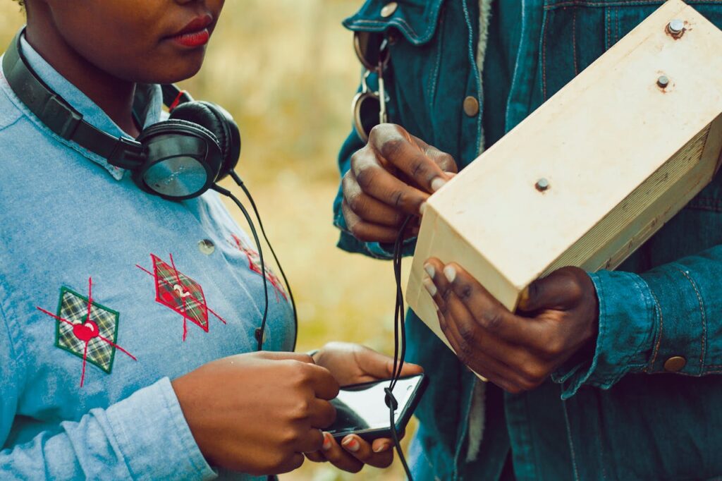 9 Smart Tips to Craft Effective Radio Ad Messages That Captivate and C ...